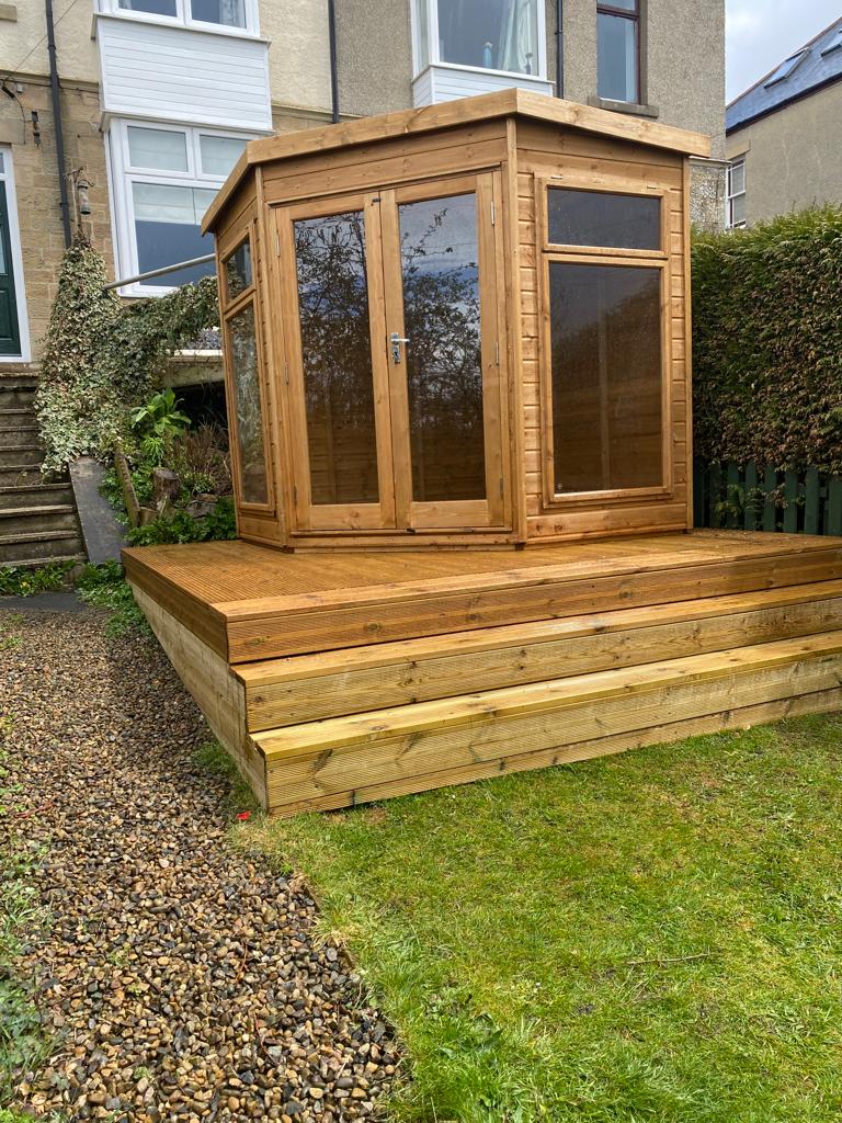 Contemporary Corner Summerhouse – GCS Leisure Buildings